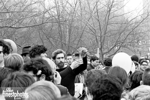 Draft-card burning - The Finest Photos