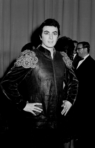 Franco Corelli at the Metropolitan Opera, 1965 - The Finest Photos